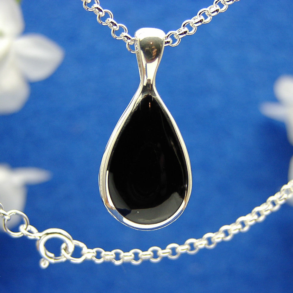 Pendants – Simpson's Jet of Whitby