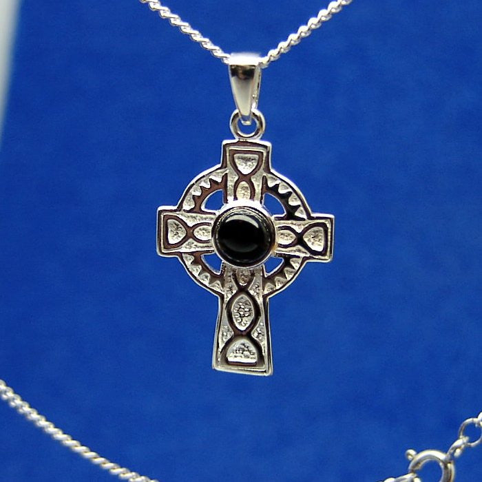 Small Celtic cross – Simpson's Jet of Whitby